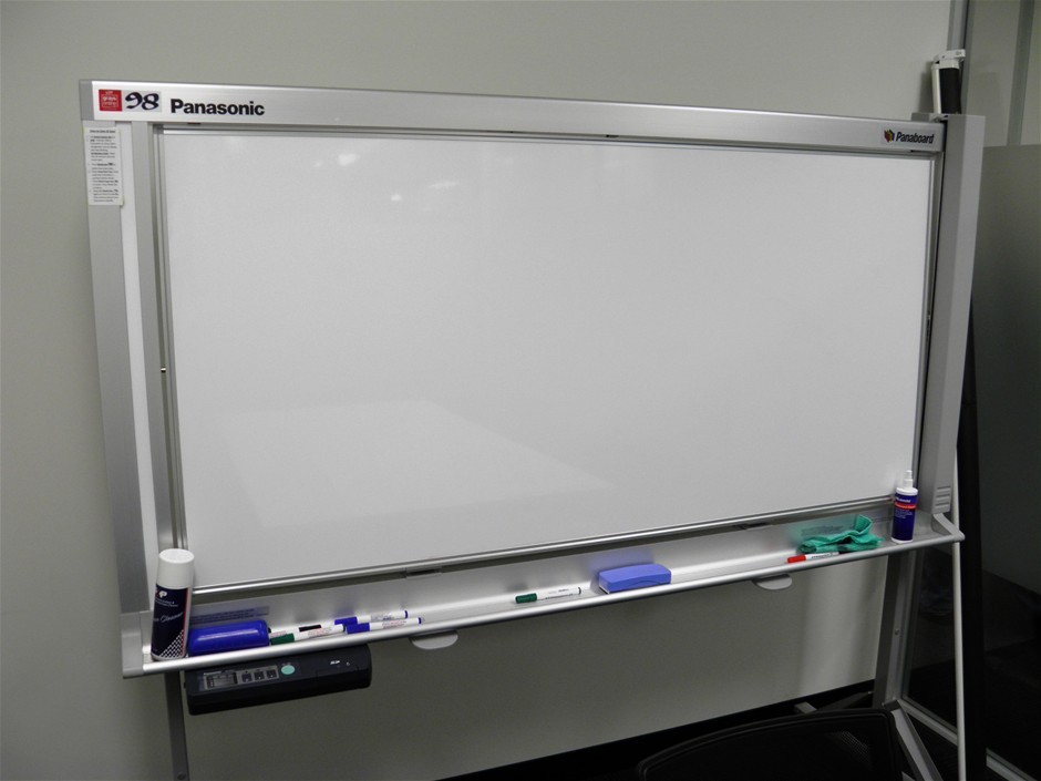 Panasonic electric whiteboard, panaboard Auction (0098-3001426) | Grays ...