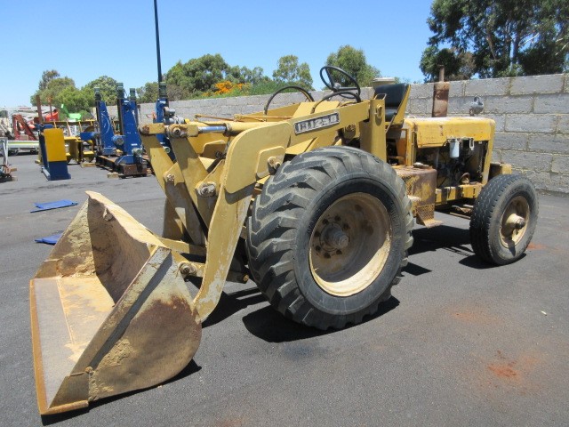 Chamberlain R1250 Tractor with Loader Auction (0001-9007872) | Grays ...