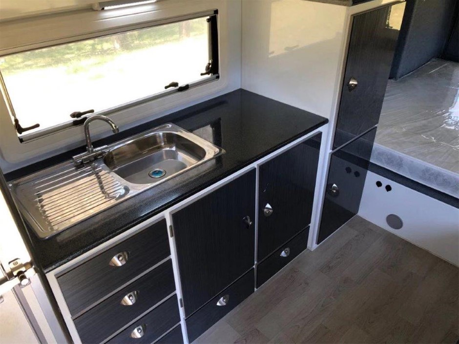 2022 Armor A18 Hybrid Off Road Caravan Auction | GraysOnline Australia