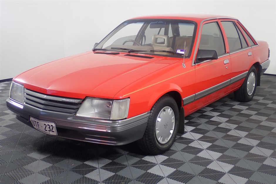 1985 Holden Commodore SL VK 5 Speed Manual Sedan Auction (0011-60010005 ...