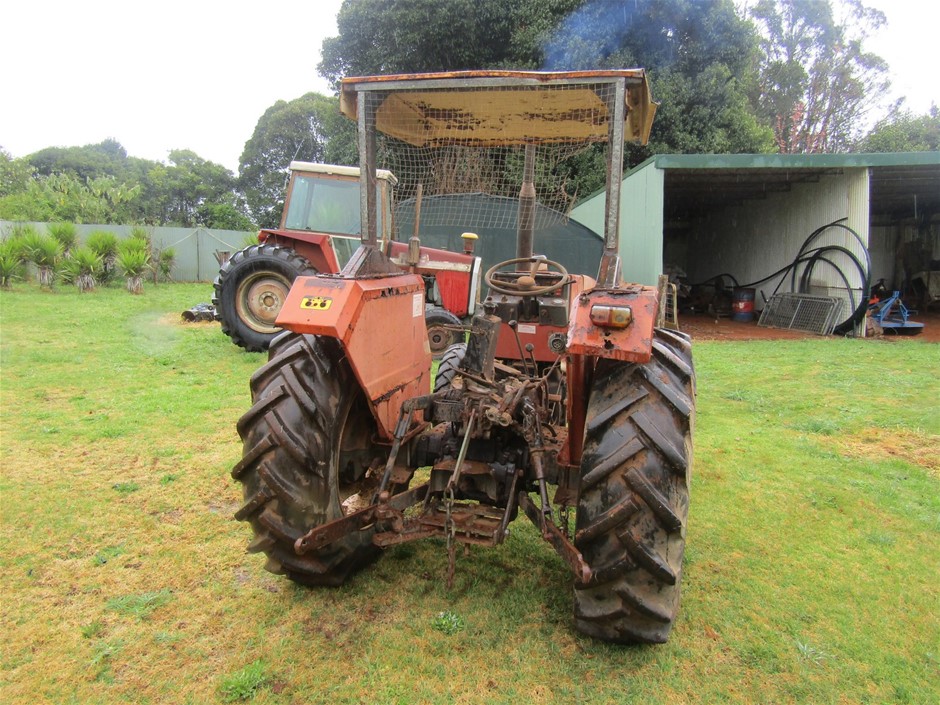 UTB/Universal Farmliner Tractor Auction (0009-5042500) | Grays Australia