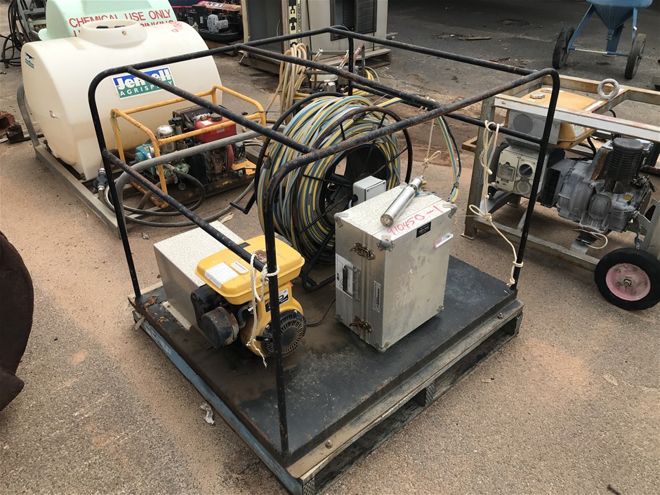 Submersible Pump with Robin Engine Auction (0001-9019625) | Grays Australia