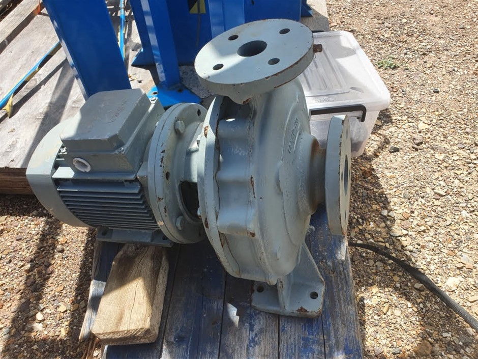 Southern Cross Pressure Pump Auction (0065-7035274) | Grays Australia