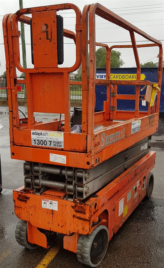 2011 Summit S0608EH Electric EWP/ Scissor Lift Auction (0012-5043478 ...