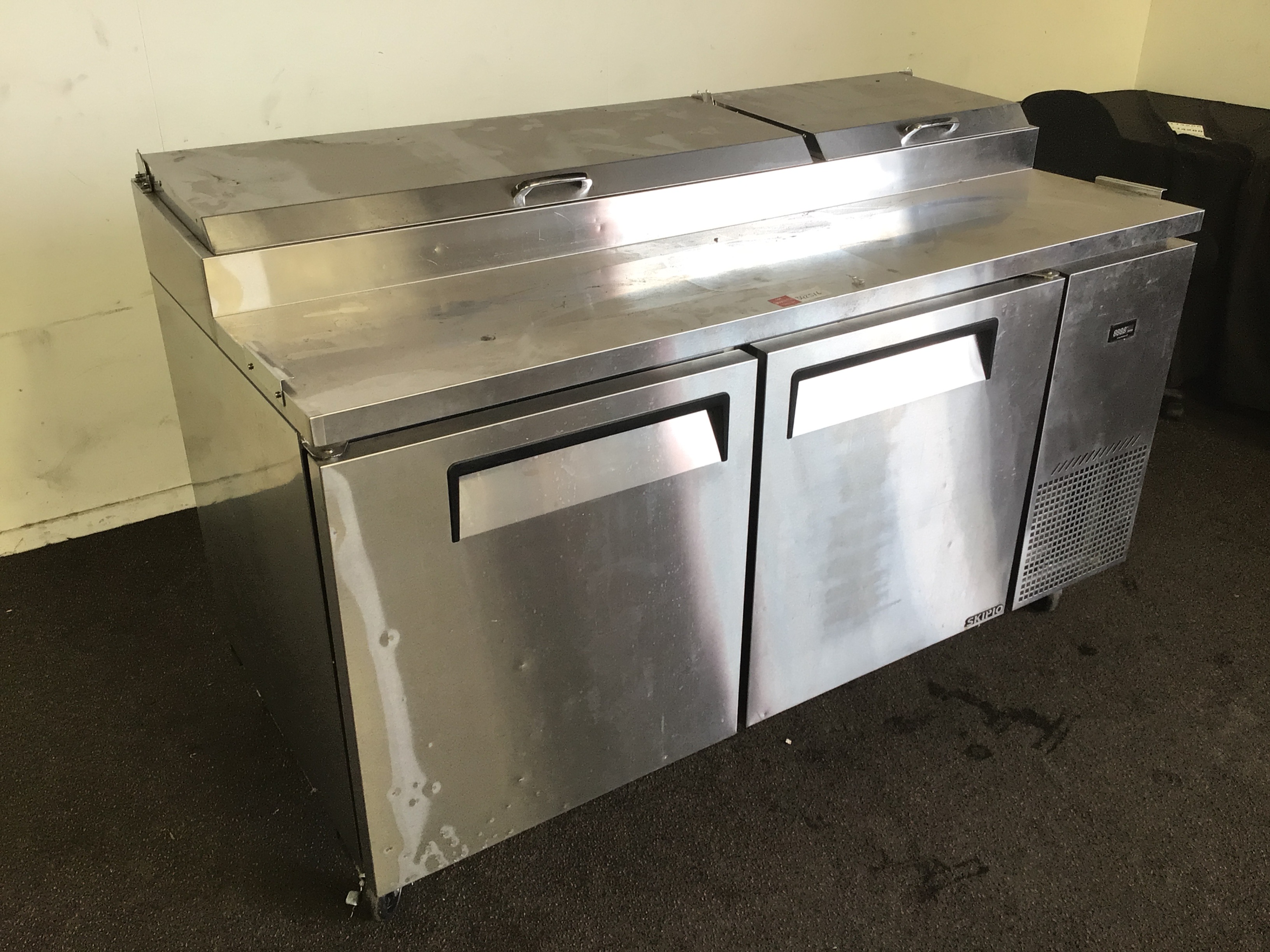 Skipio Cold Food Chiller/Prep Station Auction (0025-7029564) | Grays ...