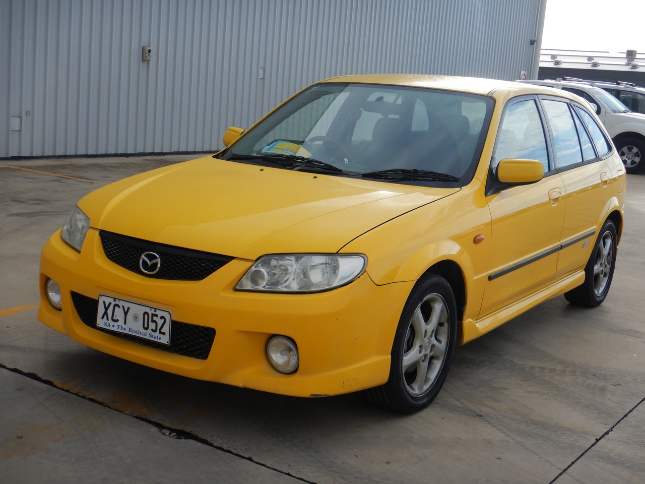 2002 Mazda 323 Astina SP20 BJ Automatic Hatchback Auction (0001 ...