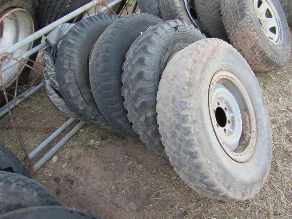 5 x 6 stud Toyota Landcruiser split rims Auction (0099-5044038) | Grays ...