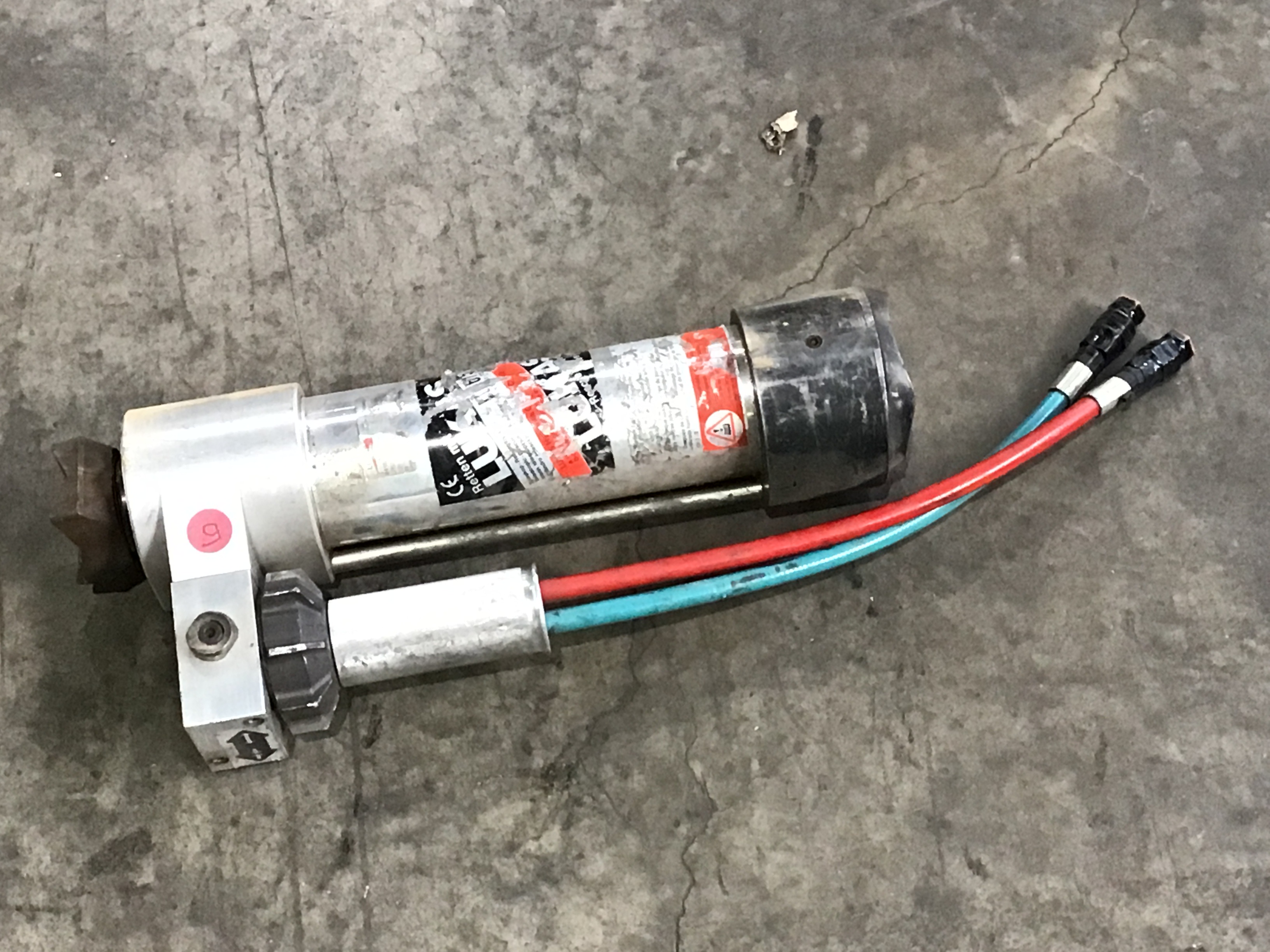 Lukas Hydraulic Ram Auction (0016-8013299) | Grays Australia