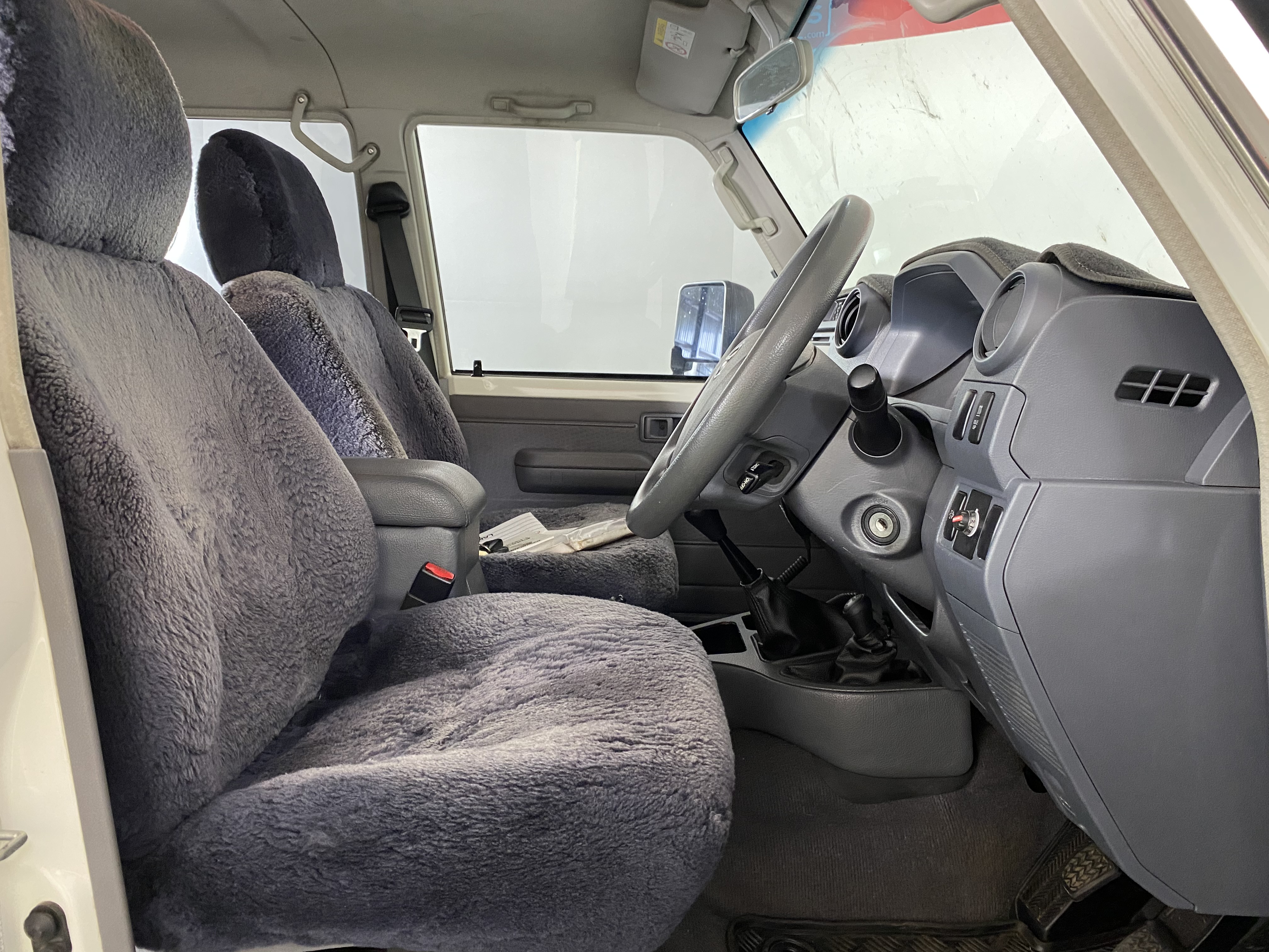 79 Series Dual Cab Seat Upgrade | informacionpublica.svet.gob.gt