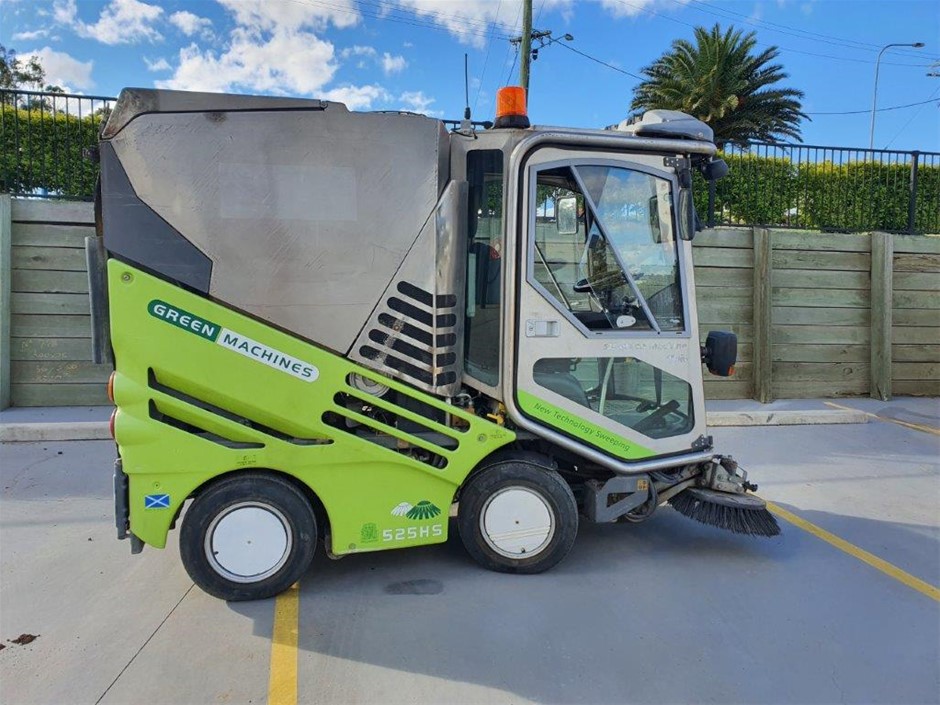Green Machine 525 HS Path Sweeper Auction (0001-7032147) | Grays Australia