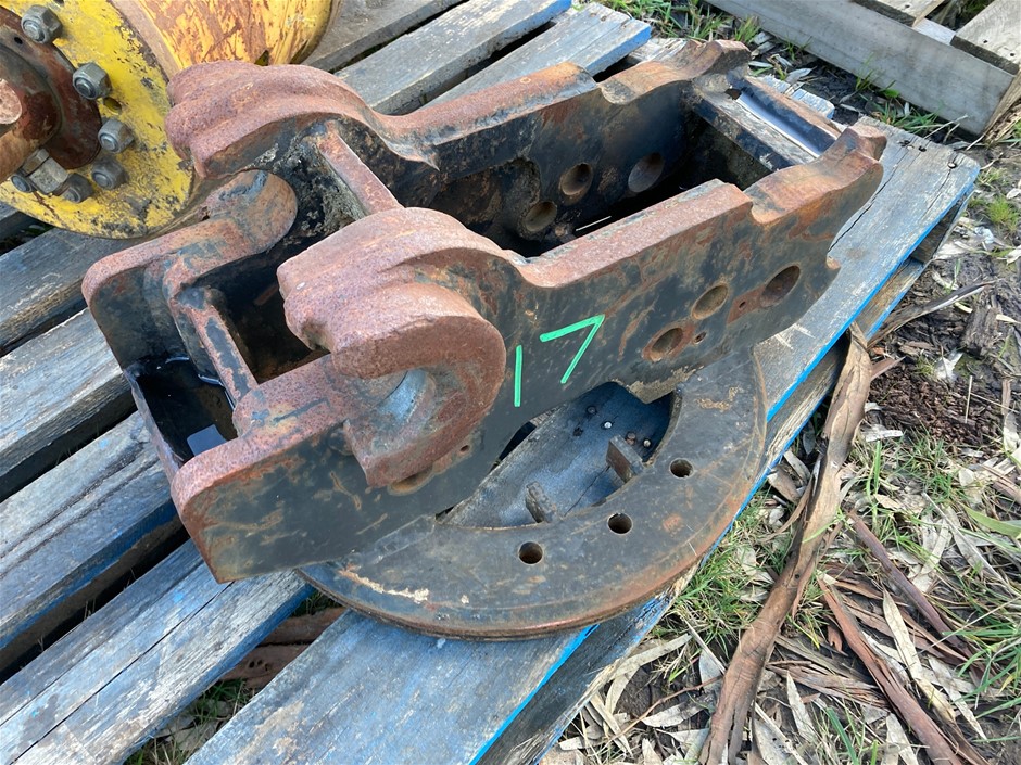 Engcon Tilt Rotator Hitch Base Auction (0017-3019808) | Grays Australia