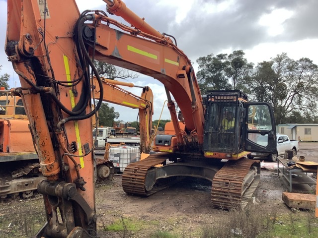Doosan DX420LC Hydraulic Excavator Auction (0177-9025918) | Grays Australia