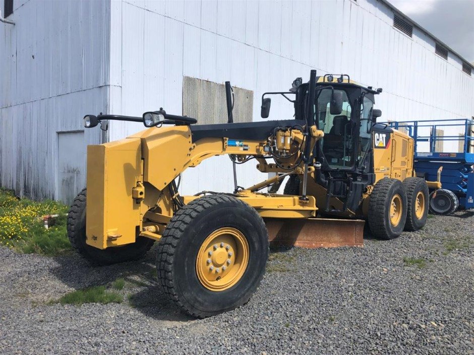 2013 Caterpillar 12M2 Motor Grader (MM004) Auction (0002-9026643 ...