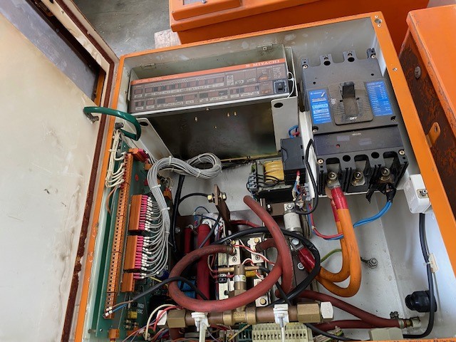 Dorman welding controller with miyachi controller and terasaki breaker ...