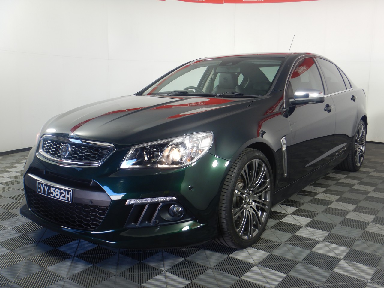 2013 HSV Senator Signature GEN-F Automatic Sedan Auction (0001-60011088 ...