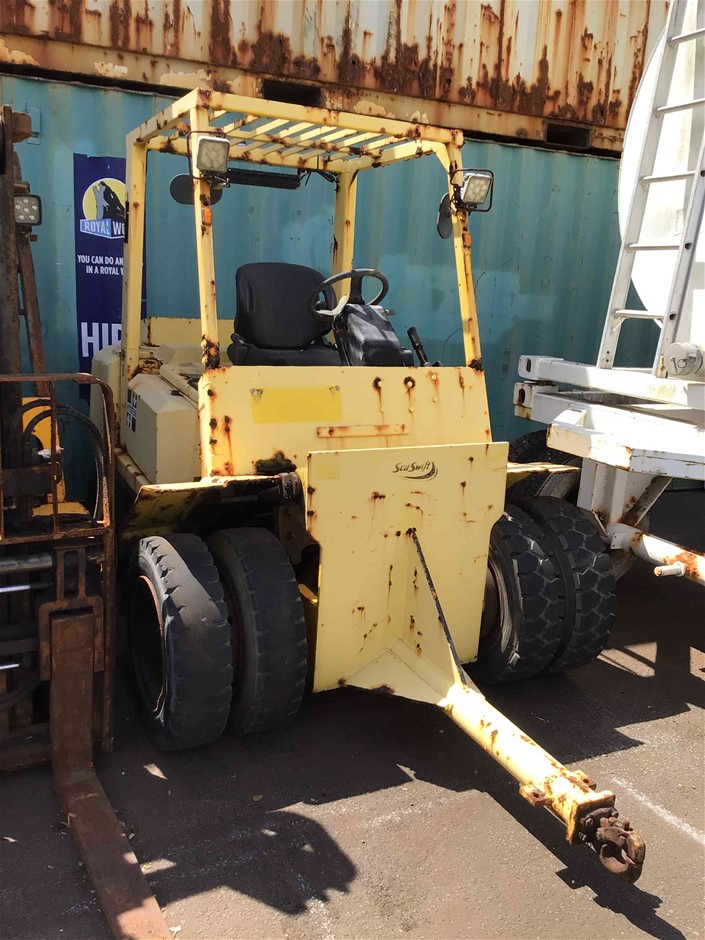 2009 Hyster Modified Forklift with Push/Pull Jib Auction (0004-7036592 ...