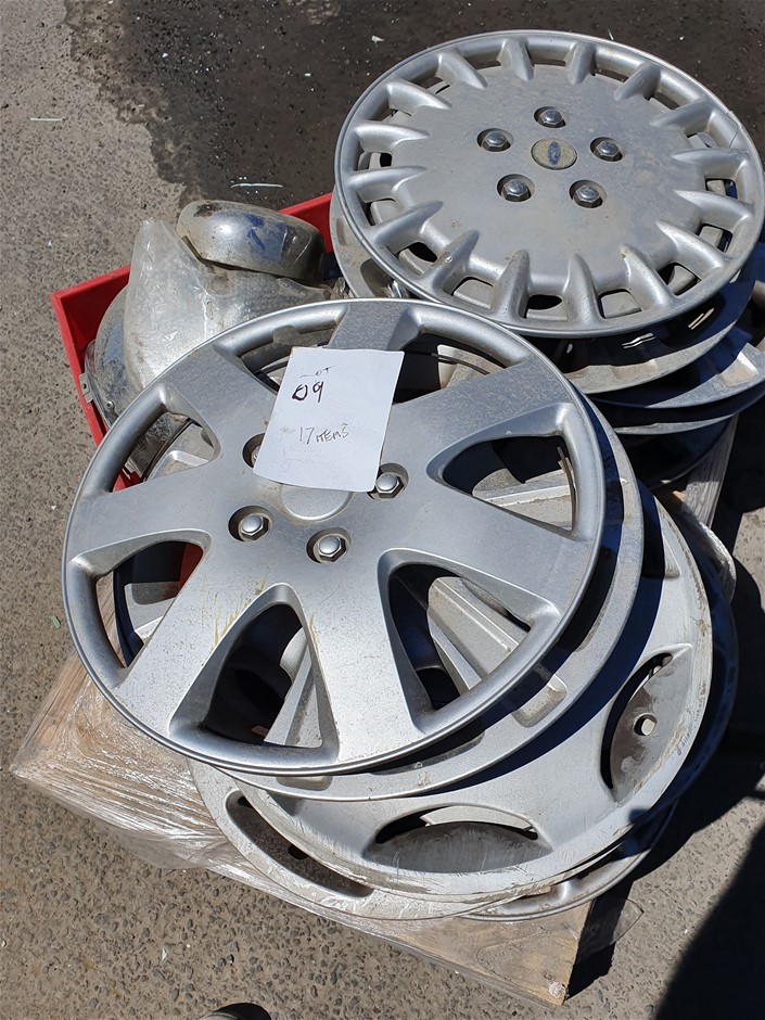 Qty 17 x Mixed Wheel Trims Auction (0020-3021511) | Grays Australia