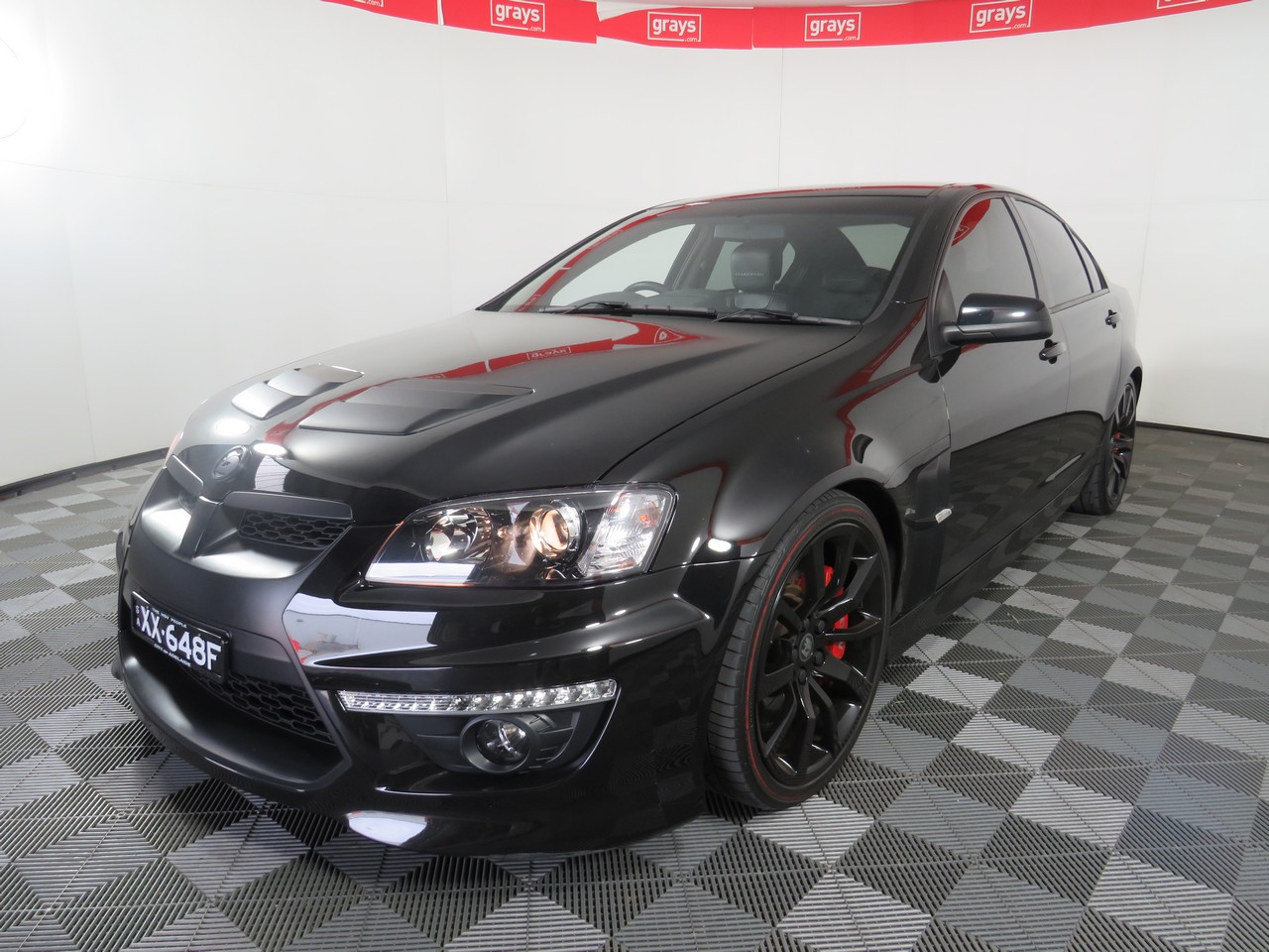 2011 LIMITED EDITION VE HSV R8 Clubsport E3 'BLACK EDITION' Build No:46 ...
