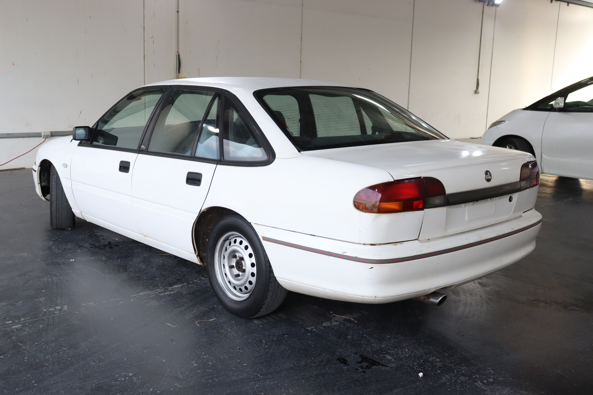 1996 Holden Commodore Executive VS Automatic V8 BT1 Sedan Auction (0001 ...