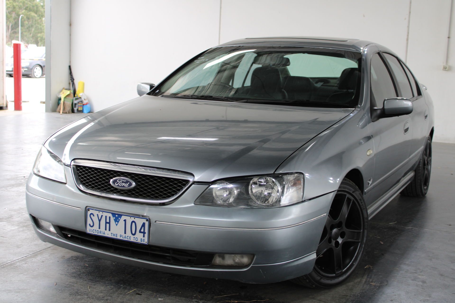 2004 Ford Fairmont Ghia BA V8 Automatic Sedan Auction (0001-20048263 ...