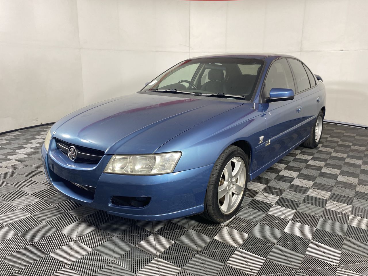 2005 Holden Commodore Equipe VZ Automatic Sedan Auction (0001-50070416 ...
