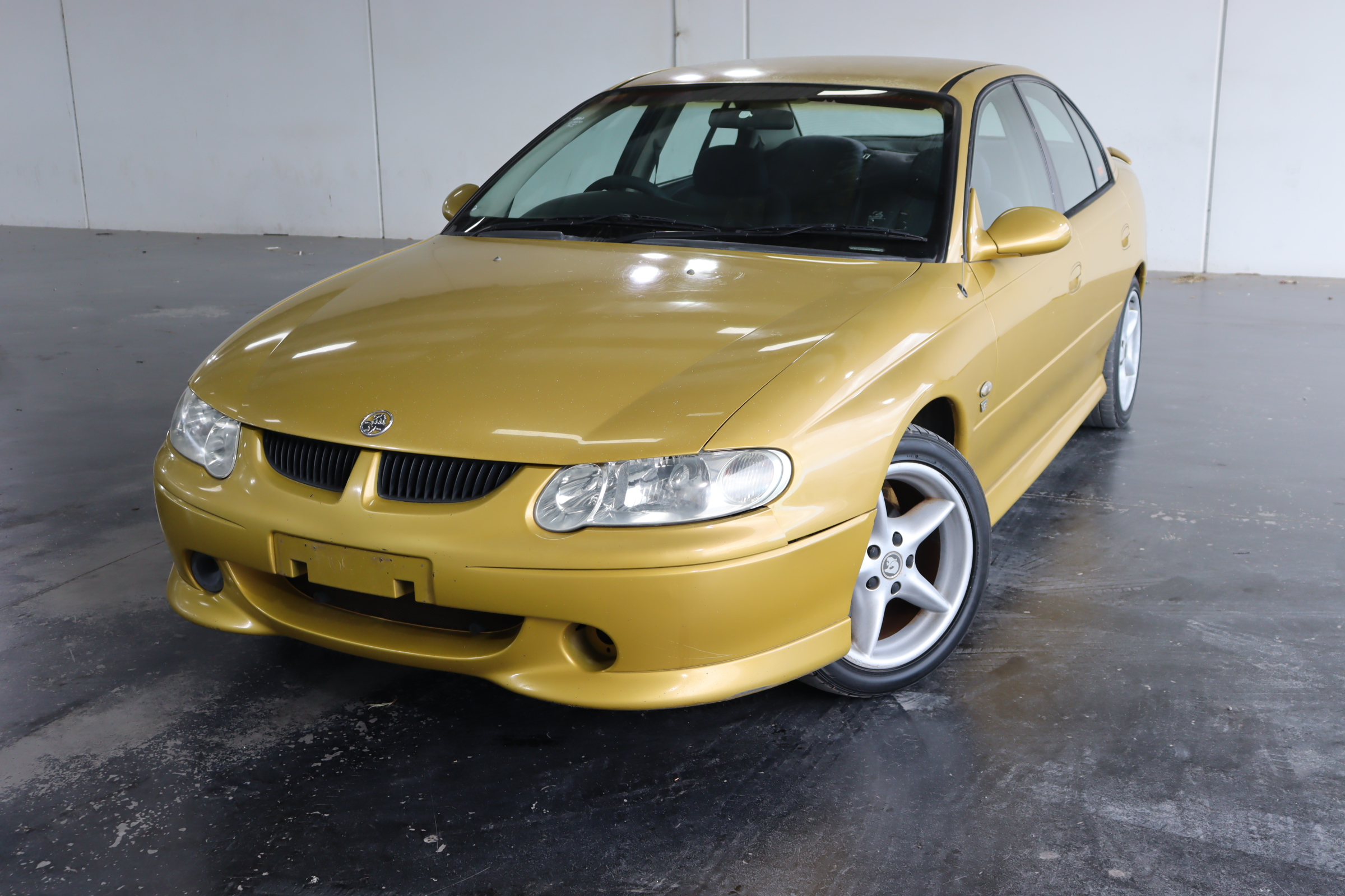 2002 Holden Commodore S VX Manual Sedan Auction (0001-20049266) | Grays ...