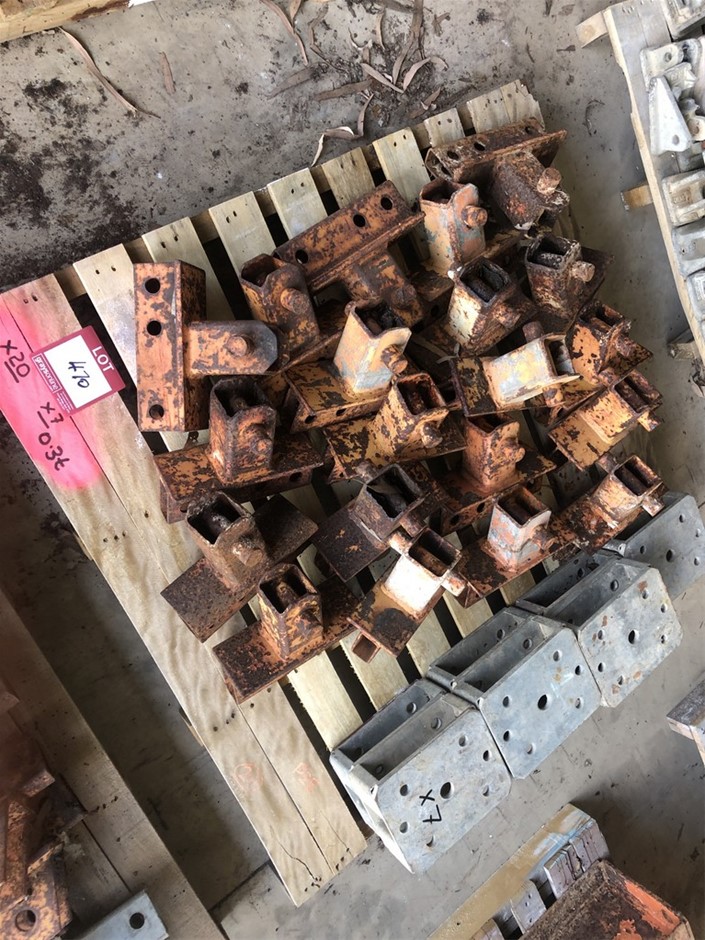Qty 20 x RMD Form Support Bracket and 7x 90mm S/S Auction (0470-7037977 ...