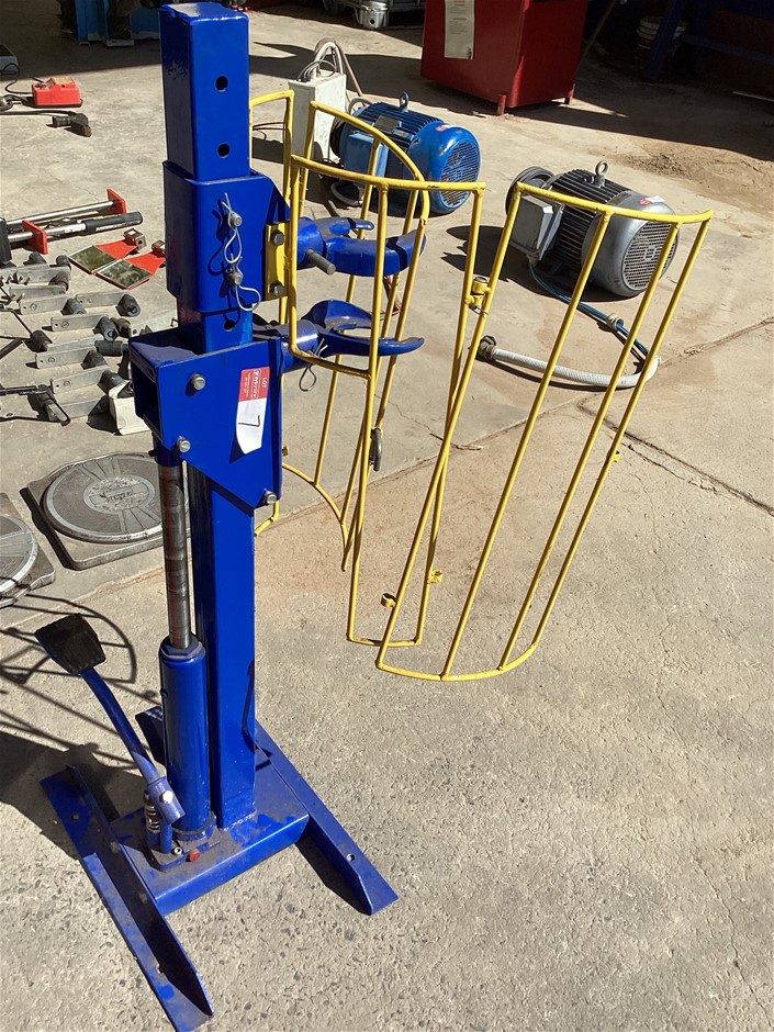 1000kg Hydraulic Spring/Strut/Coil Compressor with Safety Cage Auction ...