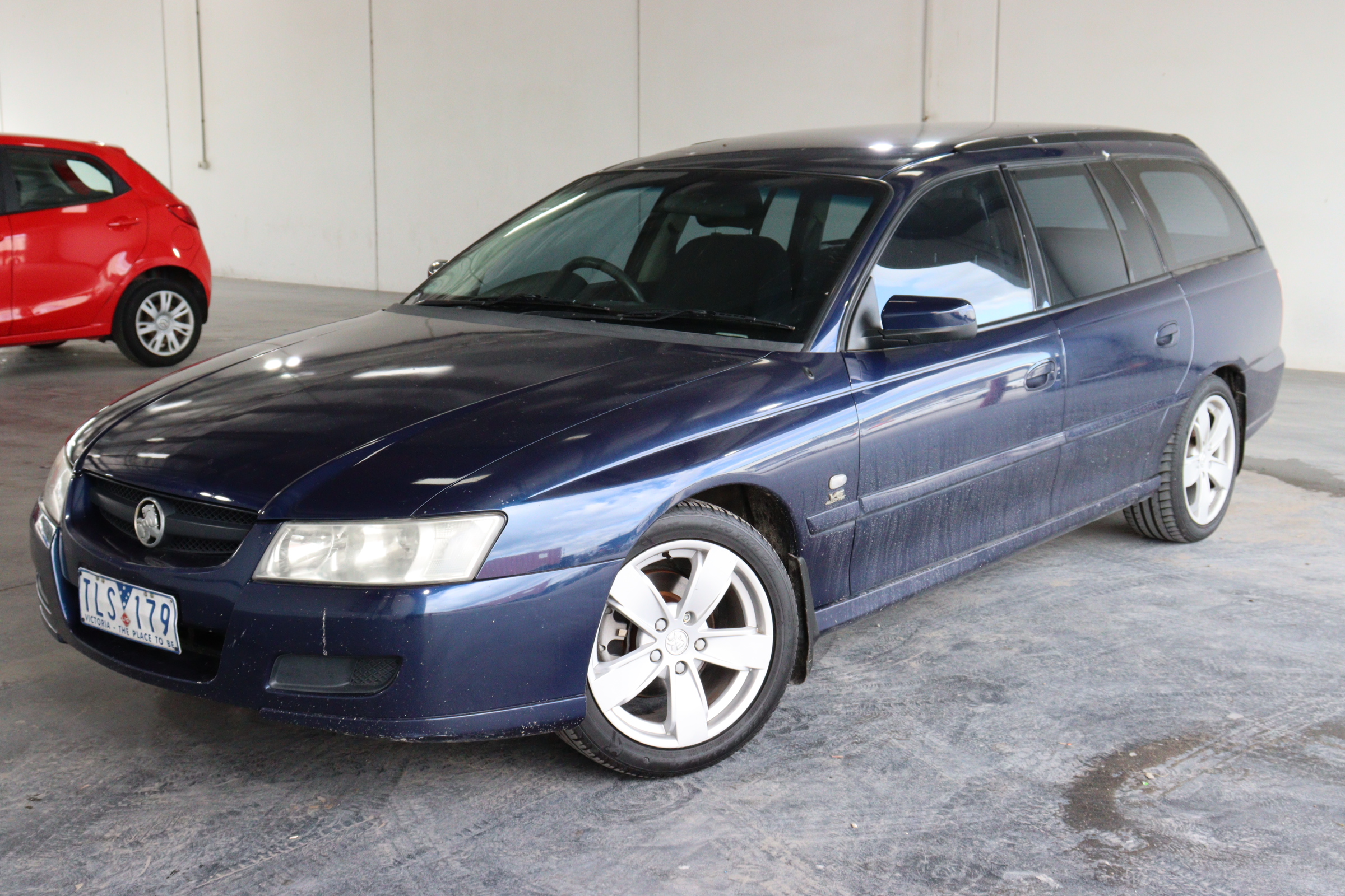 2005 Holden Commodore Executive VZ Automatic Wagon Auction (0001 ...