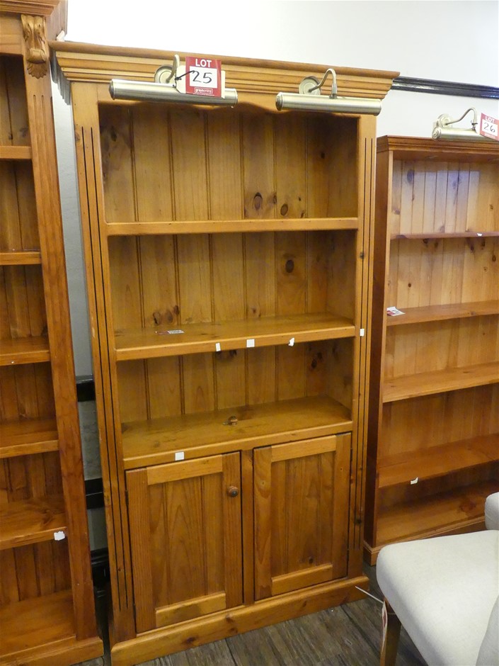 Timber Display Unit with Storage Cupboard Auction (0025-5048806 ...