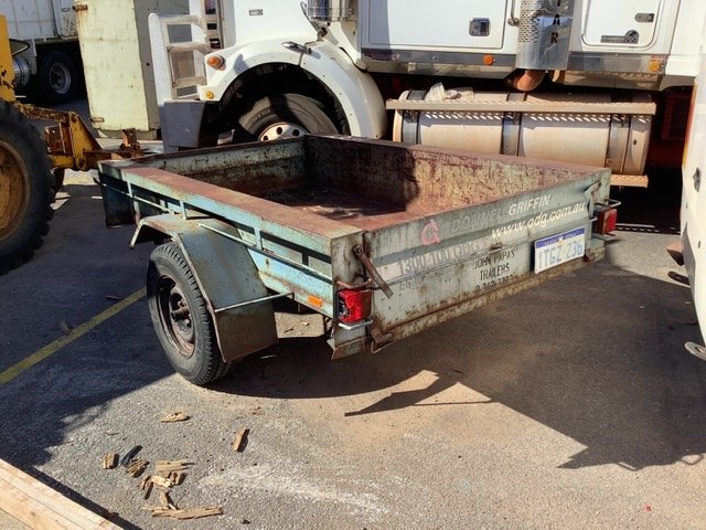 2006 Single Axle John Papas Box Top Trailer Auction (0002-9040729 ...