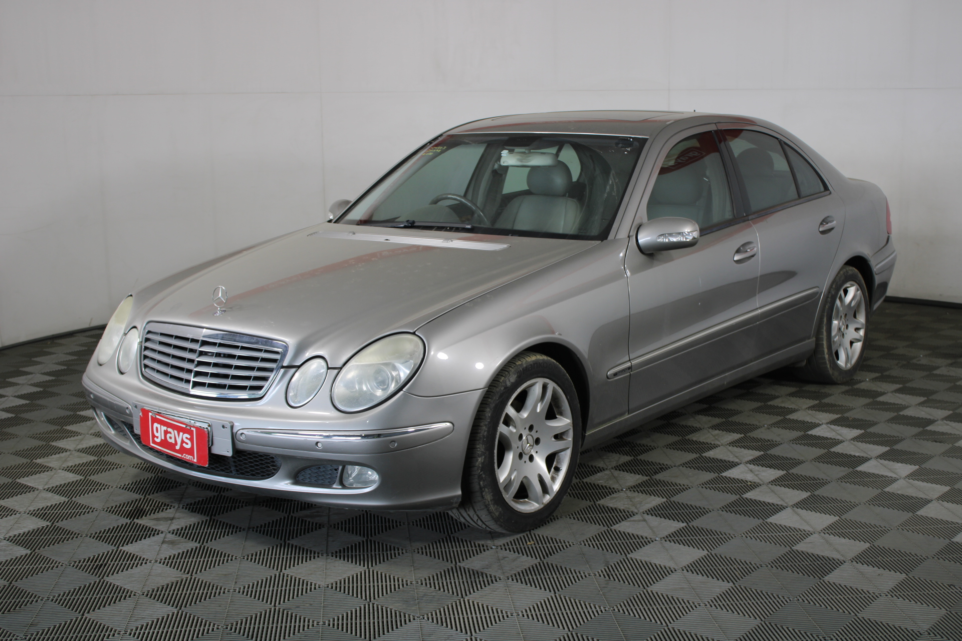 E240 mercedes 2003 store