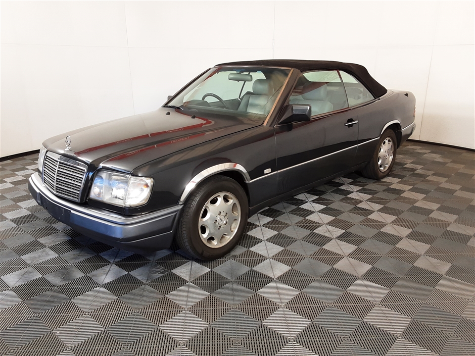 1994 Mercedes Benz E220CA R124 Automatic Convertible (WOVR-INSPECTED ...