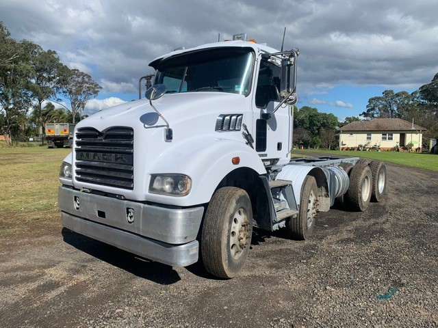 2014 Mack Metroliner 8 x 4 Rigid truck Auction (0008-5049736) | Grays ...