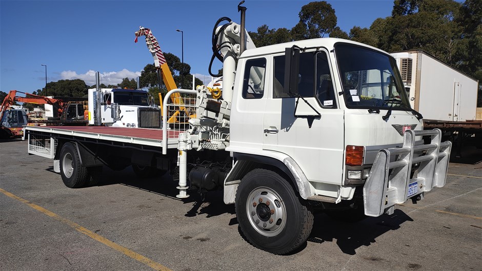 1987 Hino FF-17 4 x 2 Tray Body Truck Auction (0001-9034220) | Grays ...