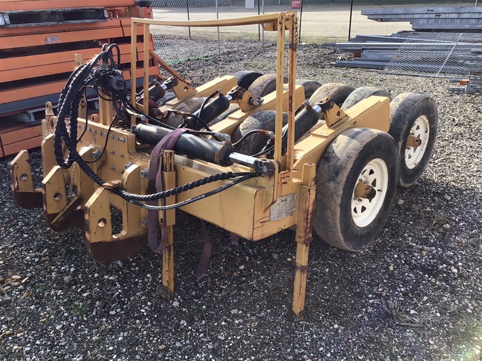 Broons PP2855AU Multi Wheel Roller Auction (0043-3022592) | Grays Australia