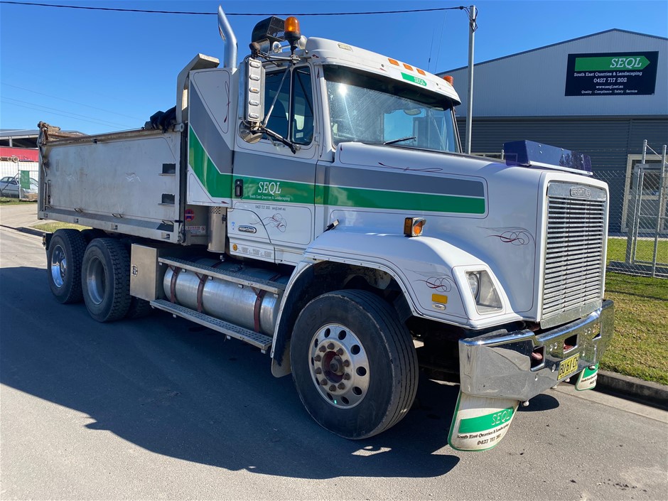 2013 Taipan Trailers Bogie Axle Beavertail Tag Trailer Auction (0004 ...