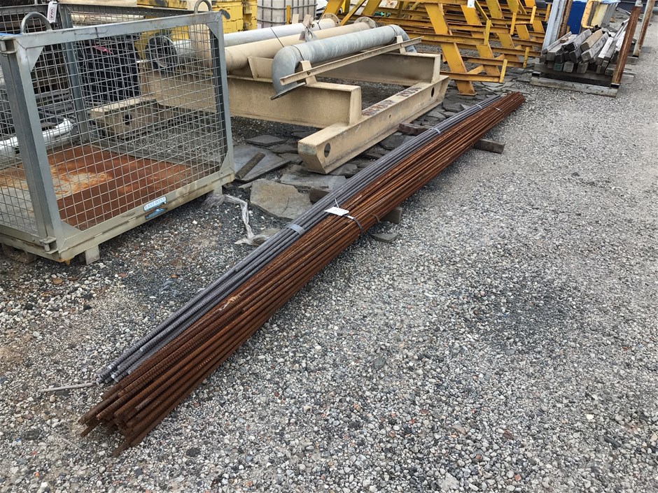 Qty Assorted Steel Z Bars & Fibreglass Z Bars Auction (0045-5050095 ...