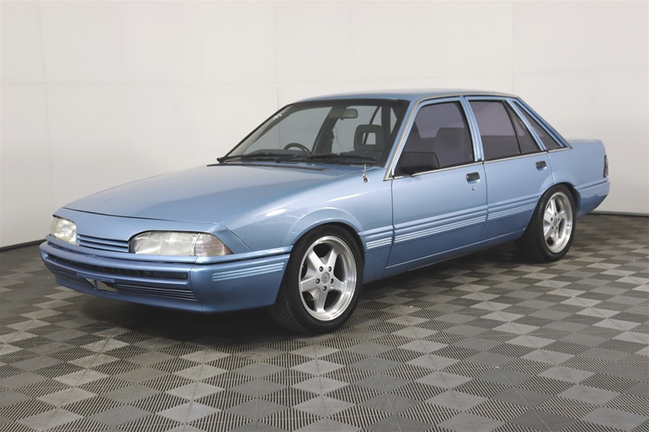 1987 Holden VL Commodore Manual Sedan Auction (0001-20081998) | Grays ...