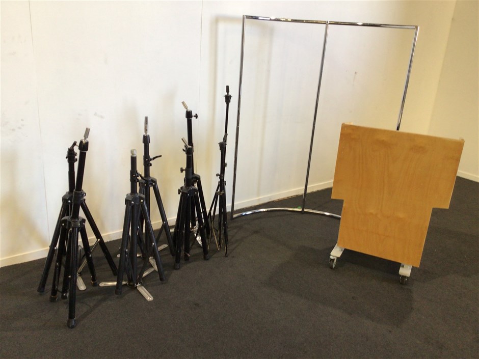 10x Various Theatrical Items Auction (0034-7044259) | Grays Australia