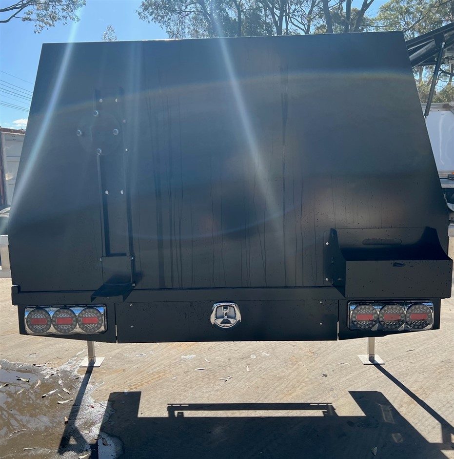 Unused Enclosed Aluminium Camper/Tradesman Ute Body Auction (0023 ...
