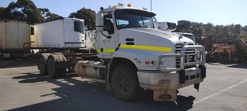 2007 Mack CX 6x4 6 x 4 Cab Chassis Truck Auction (0008-9034412) | Grays ...