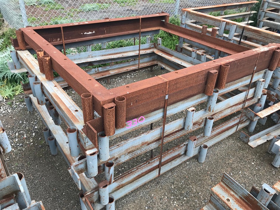 7 x Steel Fabricated Pole Stand Sections Auction (0330-3023177) | Grays ...