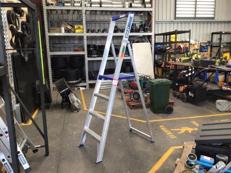 Bailey P120 Platform Ladder Auction (0155-7040987) | Grays Australia