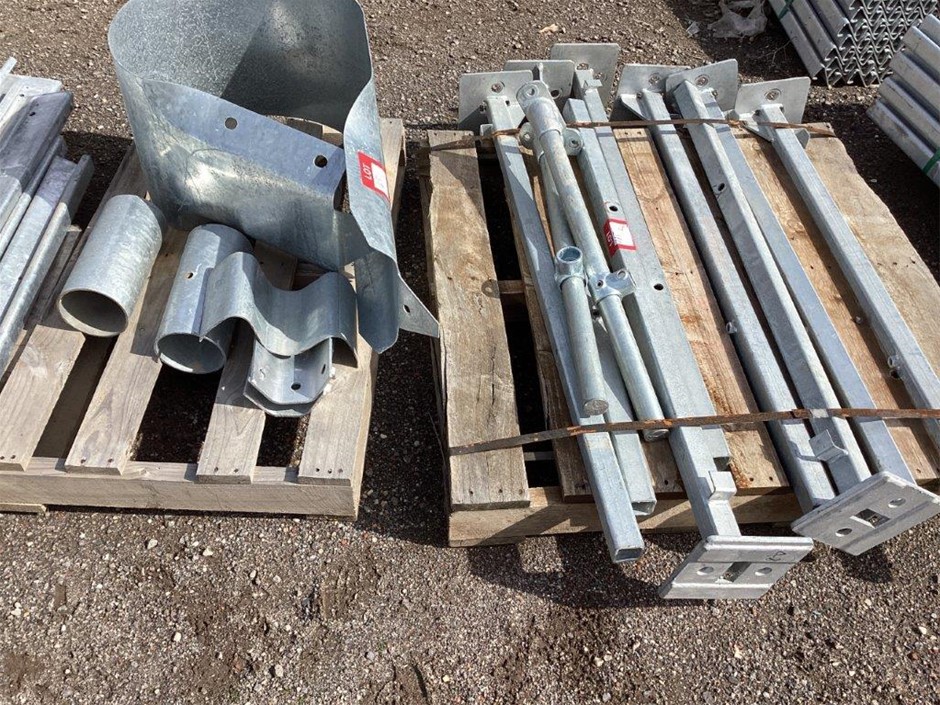 2 x Pallets of Assorted Armco Barrier Railing Components Auction (0165 ...