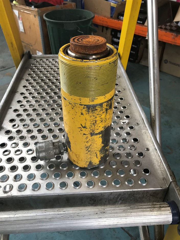Enerpac 25 Ton Hydraulic Ram Porta Power Cylinder RC254 Auction (1672 ...