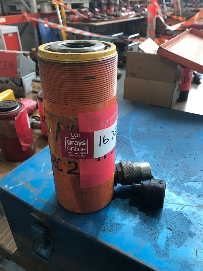 Enerpac 25 Ton Hydraulic Ram Porta Power Cylinder RC254 Auction (1672 ...