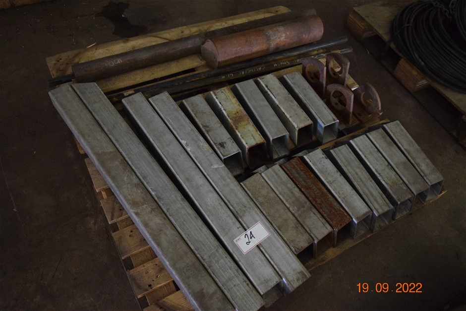 Lot of Offcut Steel 75 x 75mm SHS with Bolt on Pad Eyes Auction (0024 ...
