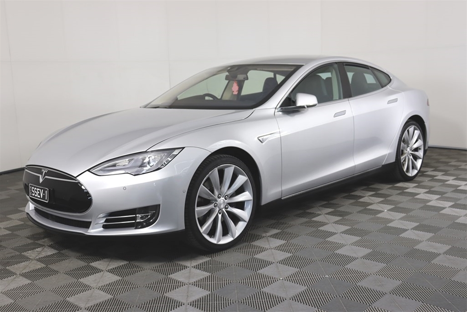 2015 Tesla Model s 60 Automatic Sedan Auction (0001-20082263) | Grays ...