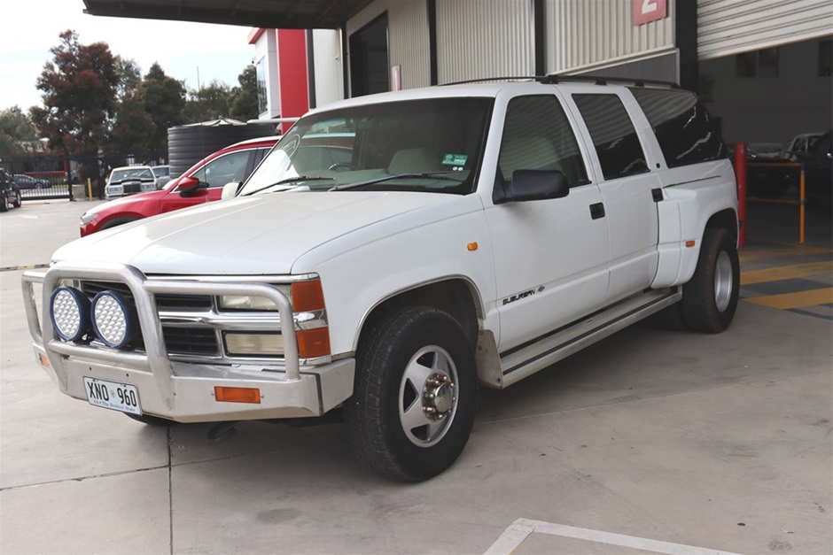 1998 Chevrolet Suburban Automatic Wagon Auction (0001-20082365) | Grays ...